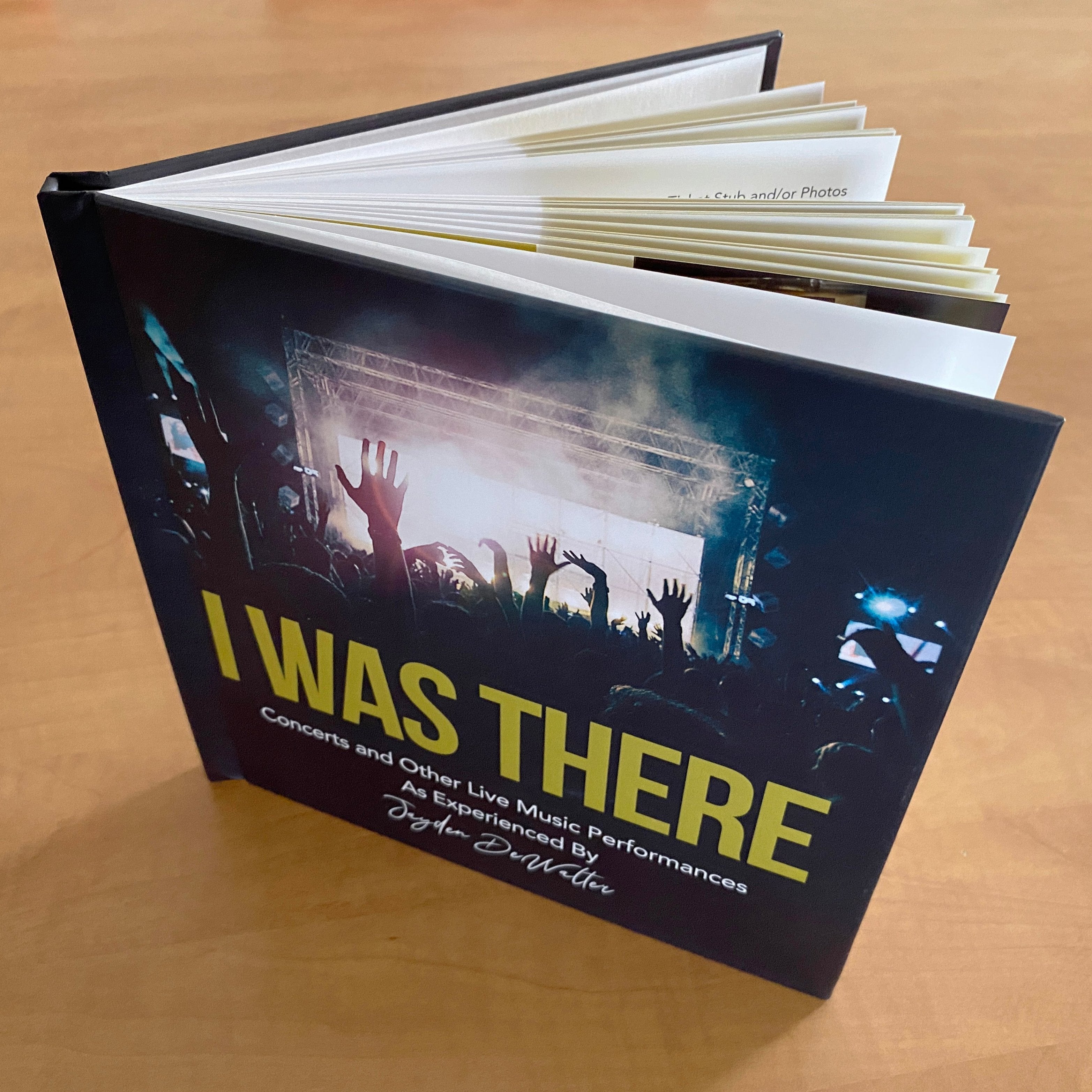 Concert Journals, Books – MedleyMerch
